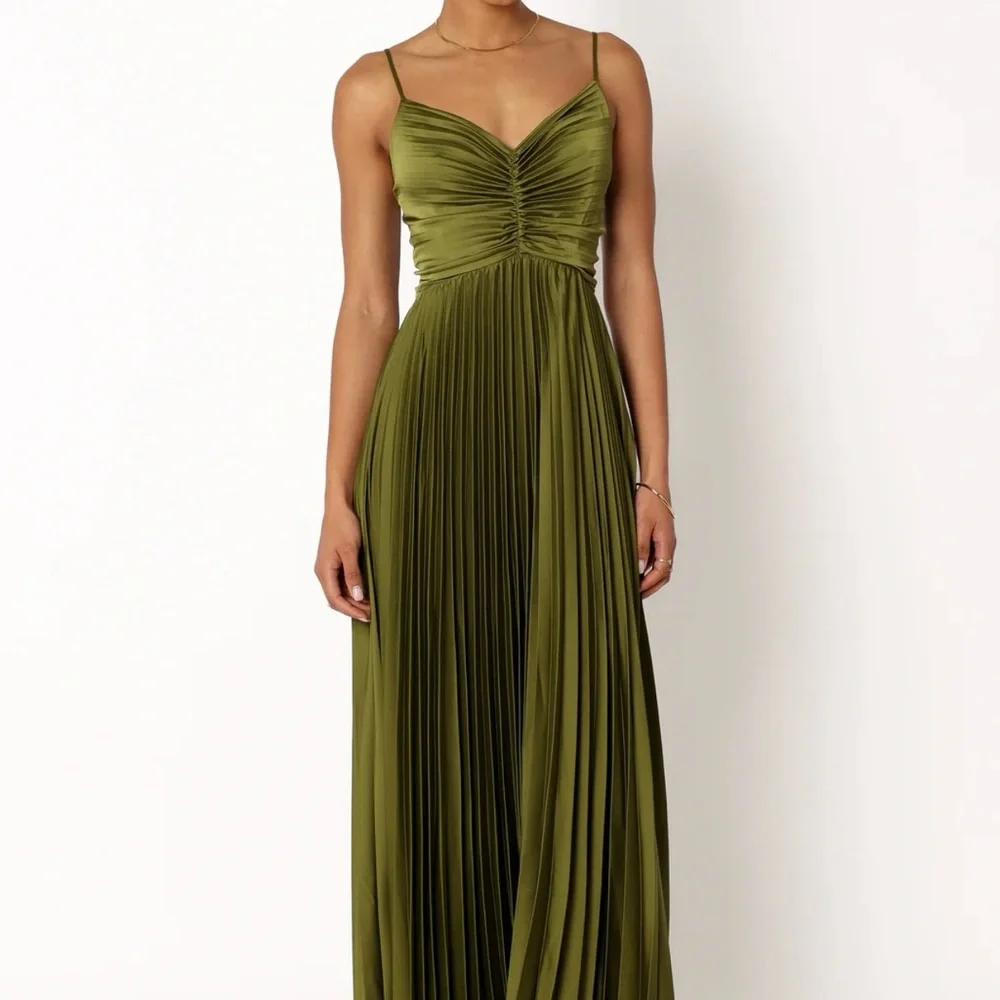 Petal & Pup | Dresses | Petal Pup Naira Pleated Maxi Dress Palm Green ...